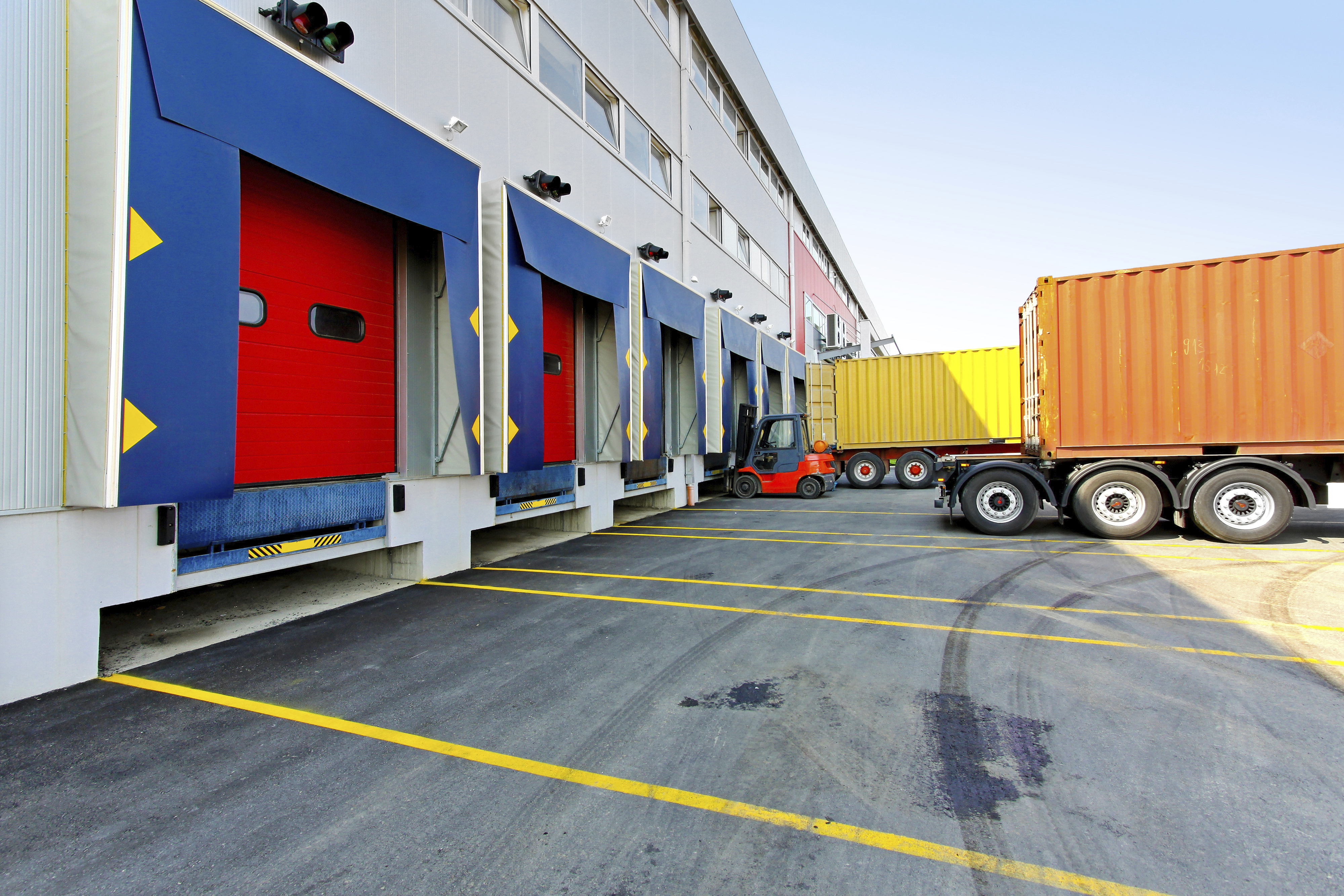 Boosting Delivery Efficiency with Dropped Trailers - Evan Transportation